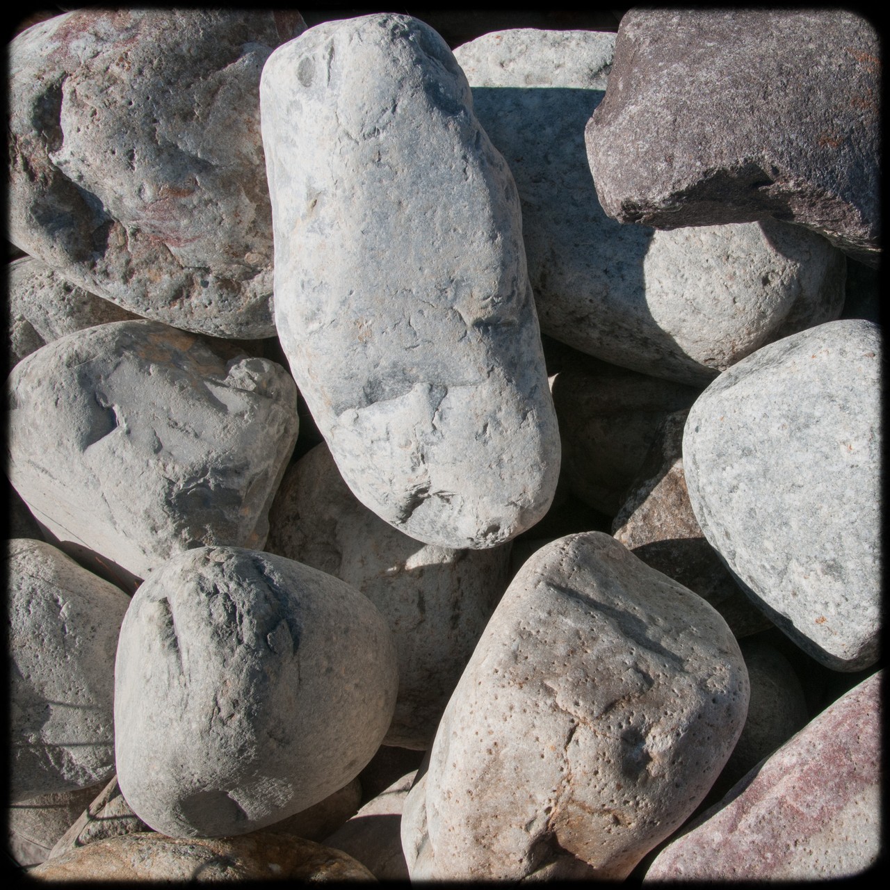 River Stone | Soil Toppers