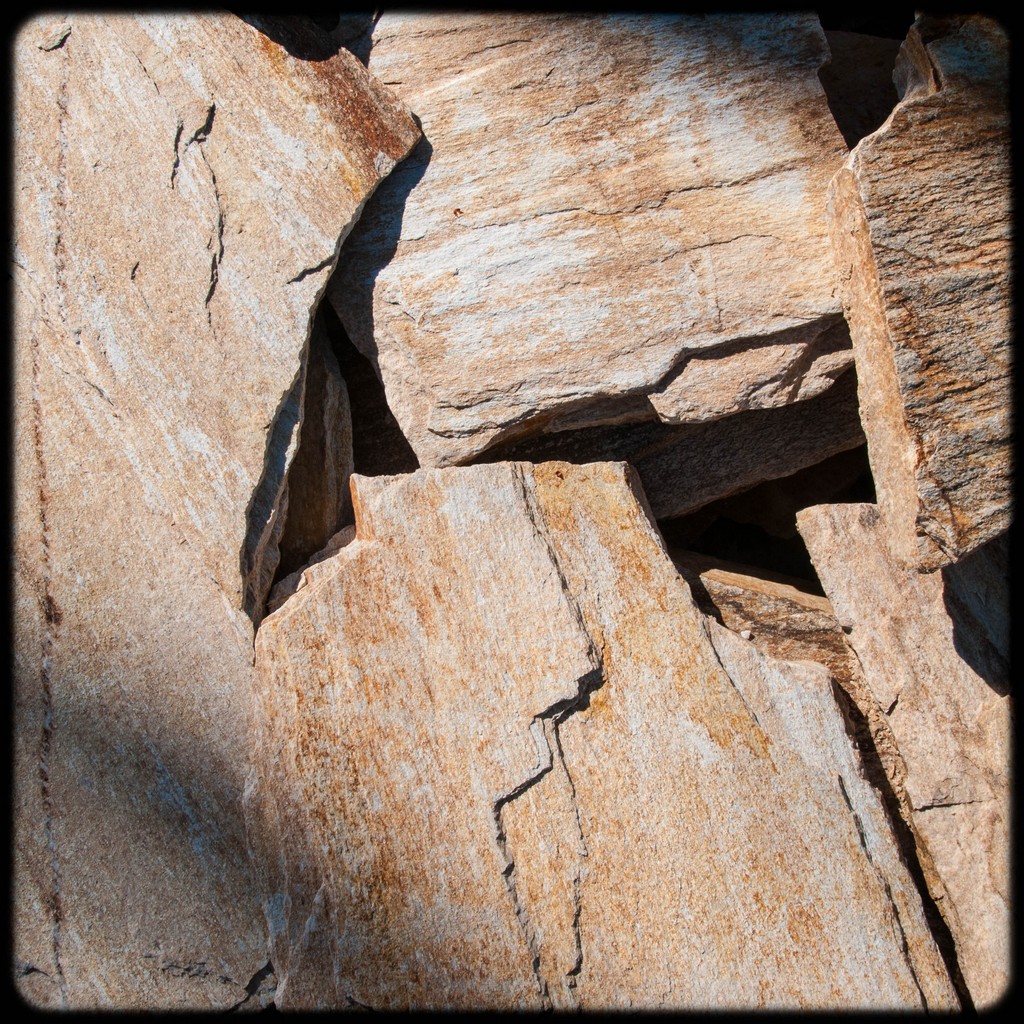 Stone | Soil Toppers